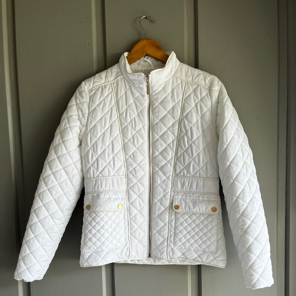 Guess | Jackets & Coats | Nwot Guess White Puffer Jacket | Poshmark